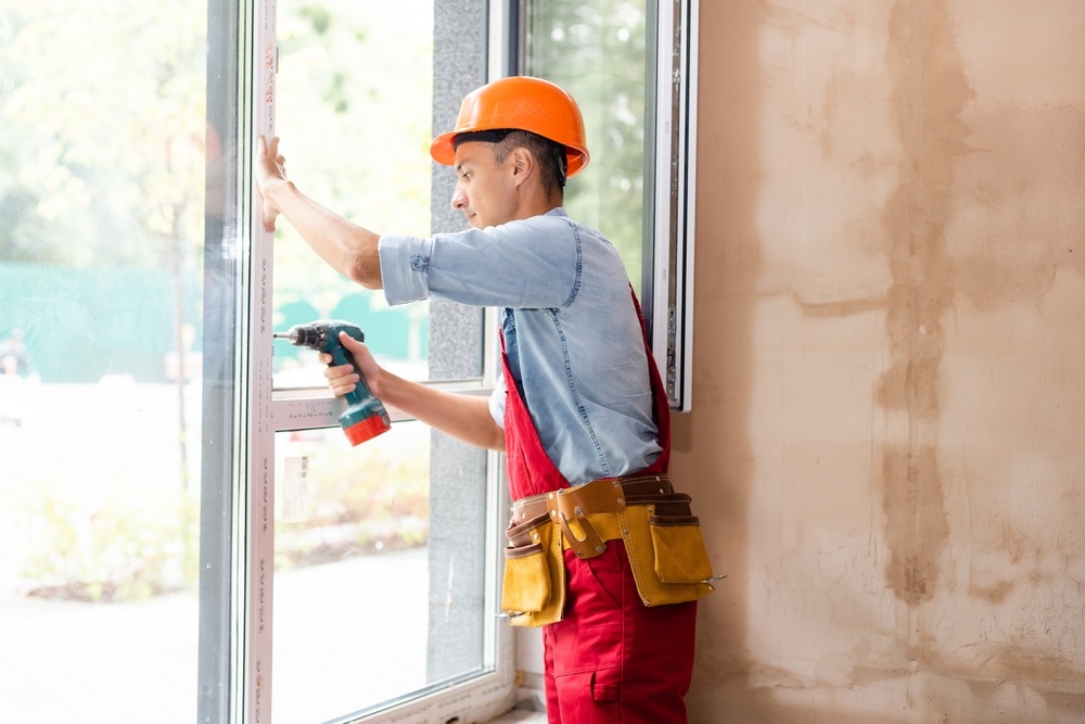 How Replacing Your Windows Before the Holidays Can Save You Money﻿